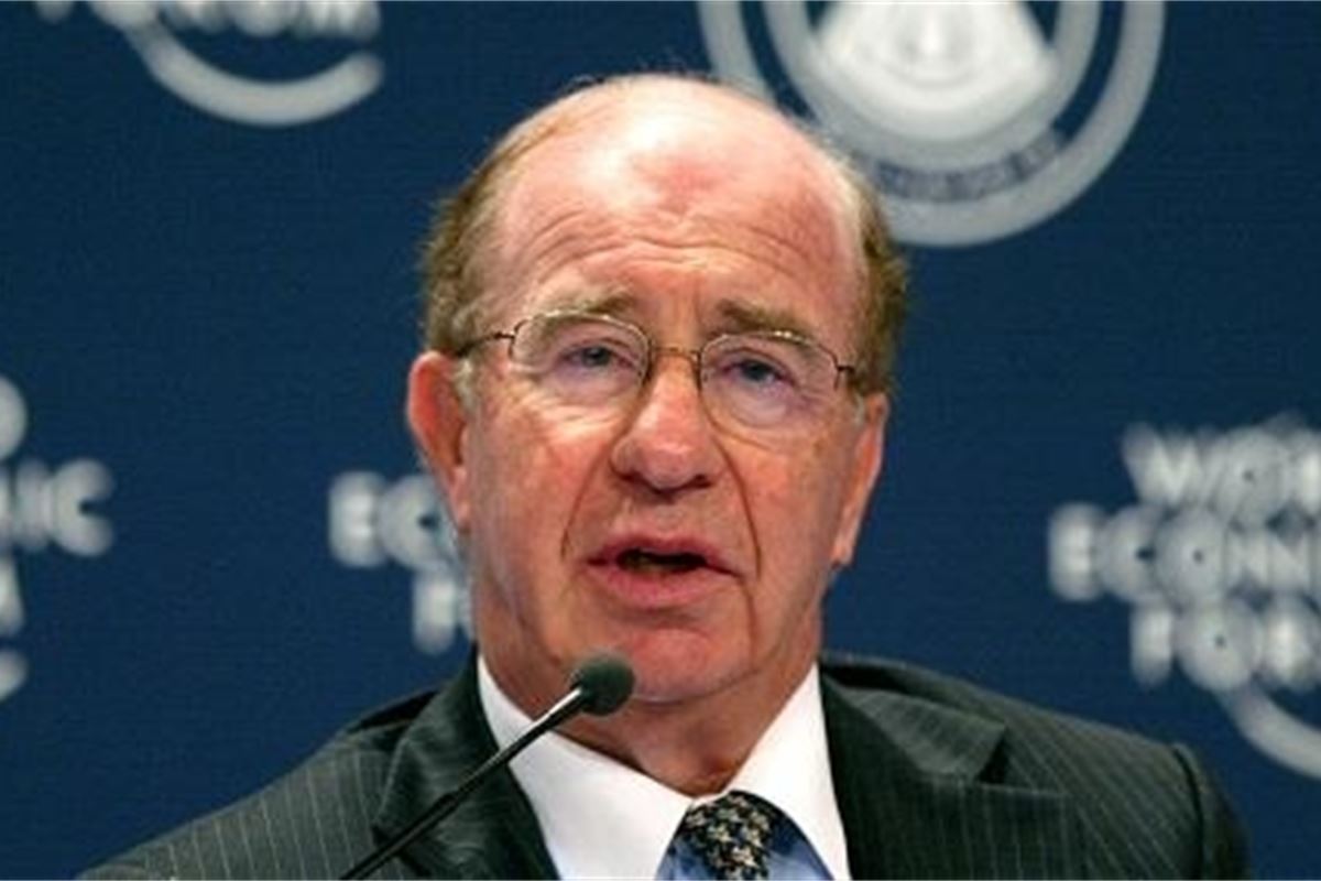 ‘Import handful of experts’ to DE&S, says Lord Levene