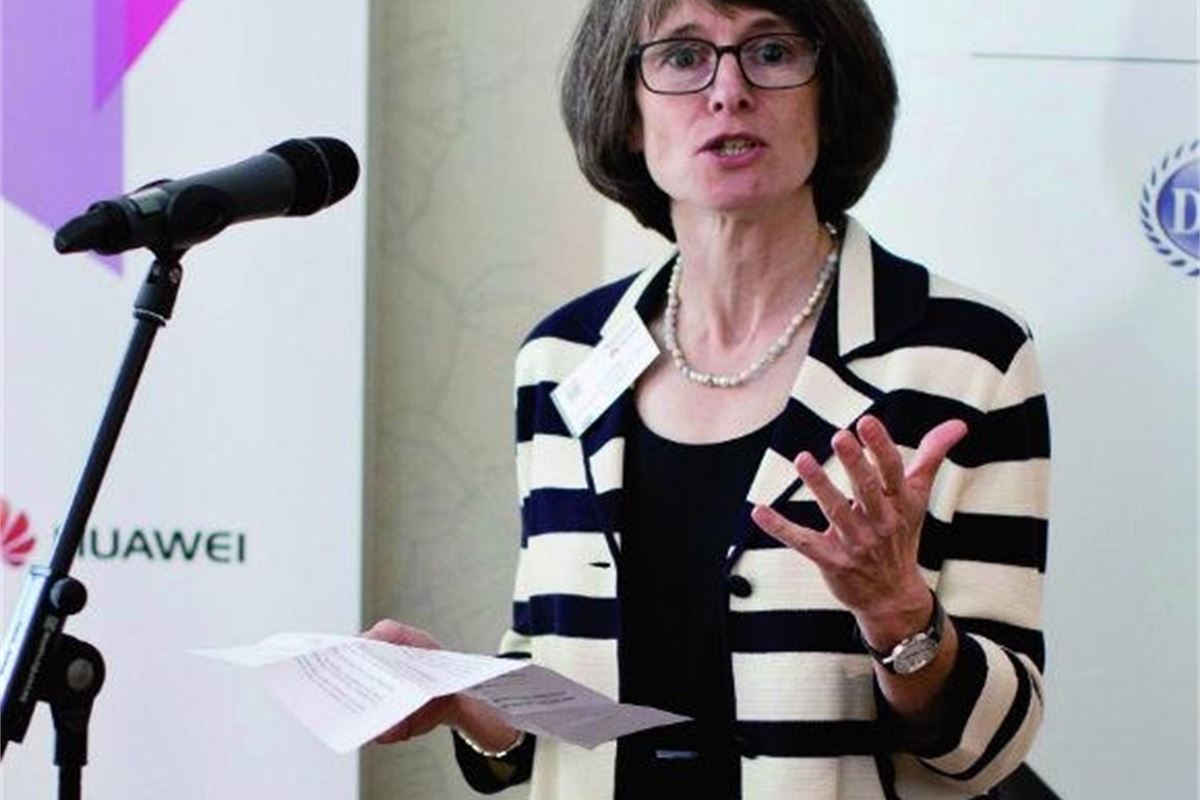 Defra chief warns departments not to miss chances for Awards