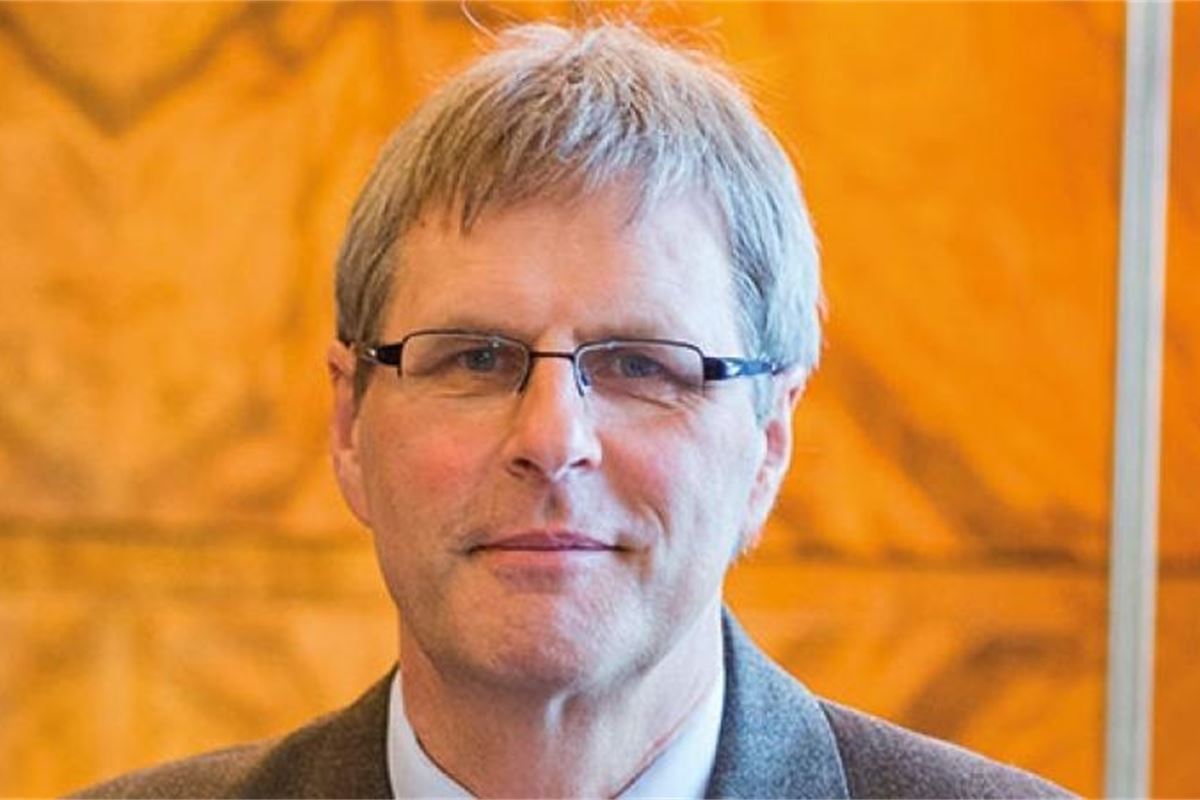 Scottish gov perm sec announces intention to leave post