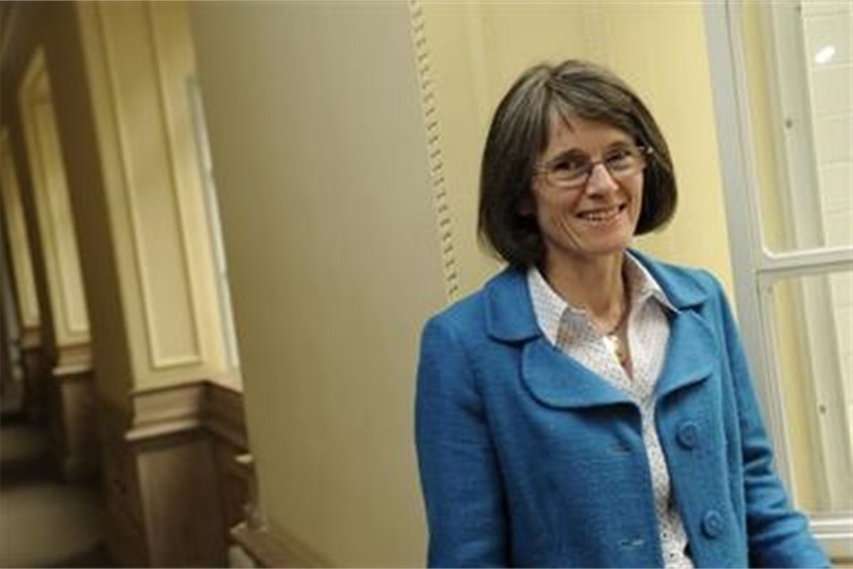 Bronwyn Hill to step down as Defra permanent secretary