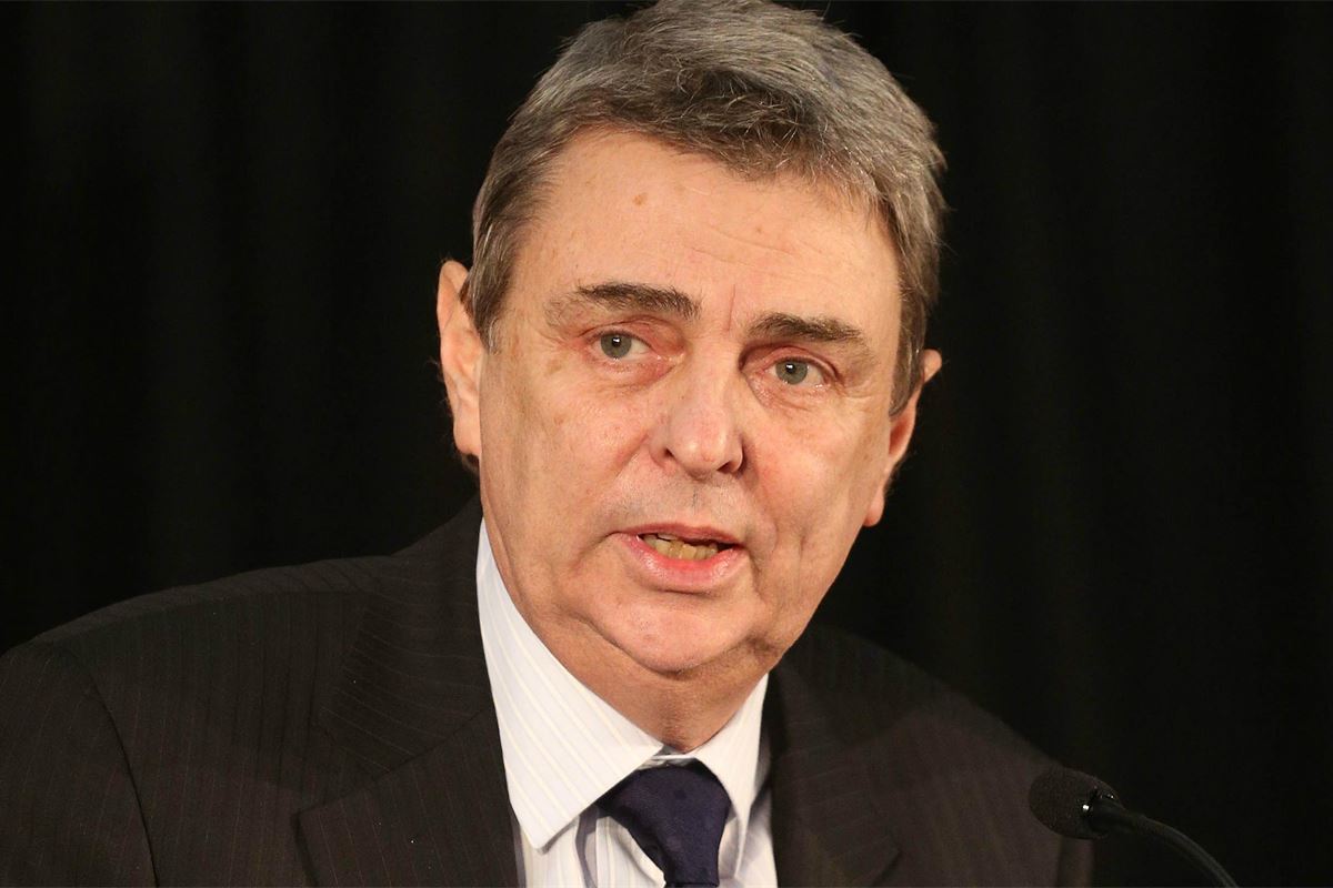 Dave Prentis re-elected as Unison general secretary