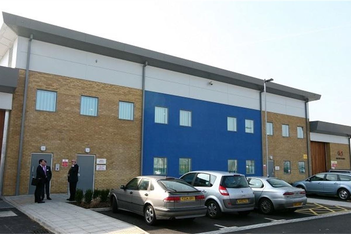 Home Office offers £260m to run Gatwick immigration detention centres