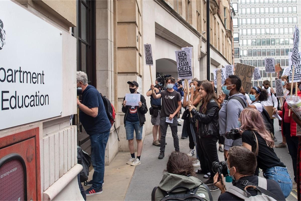 DfE drafts in second perm sec to support response to A-Level grade row