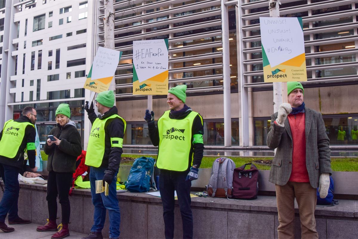 Second civil service union votes to strike